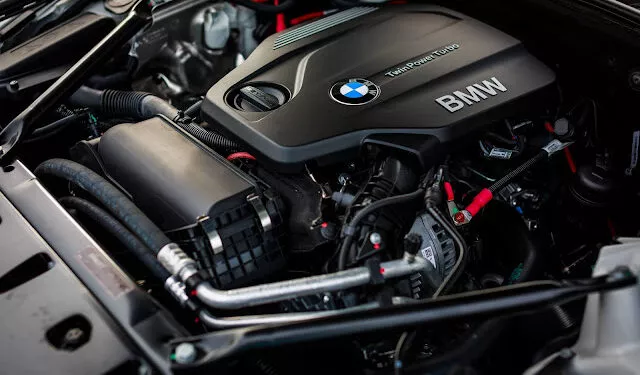 Bruit de cliquetis moteur: Qu'est-ce que cela signifie? • Fiches Auto 24