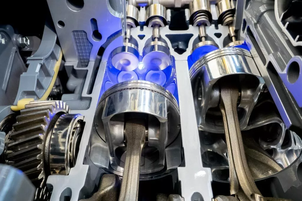 Comprendre l'Ordre d'Allumage du Moteur: Un Élément Clé de la Performance Automobile • FicheMéca